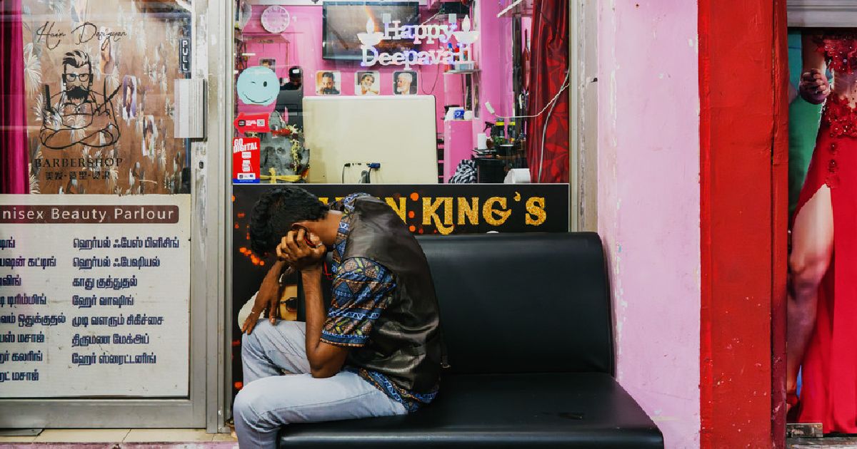 Vengadasalam Murugam - Street scenes from Singapore and Japan | LensCulture
