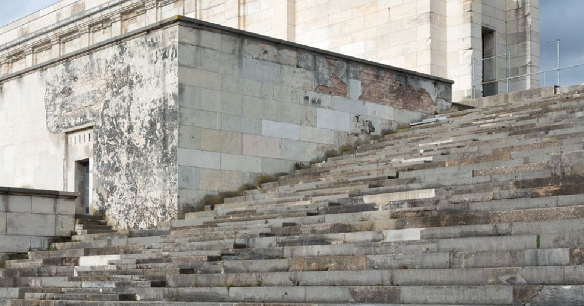 Gesche Würfel - Oppressive Architecture | LensCulture