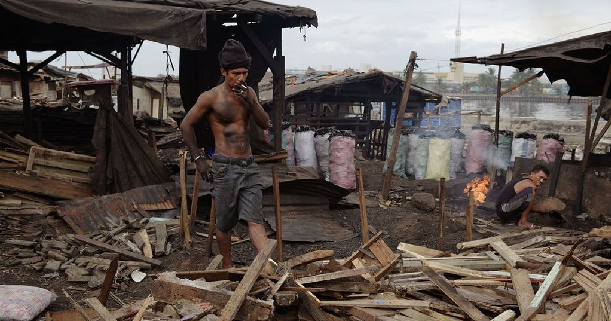 Noah Addis - Sitio Damayan | LensCulture