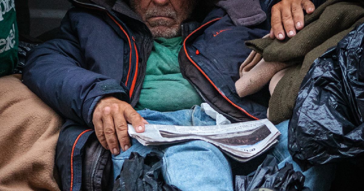 Kent Thompson - "Urban Nomads" | LensCulture