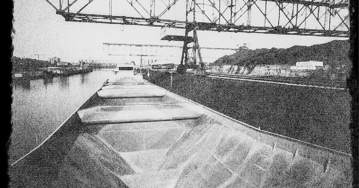 Jan Priess - See live through a pinhole | LensCulture