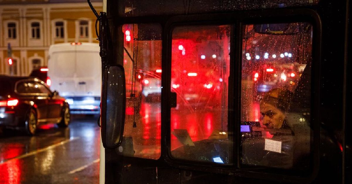 Evgenii Kamyshanov - StPete lines | LensCulture