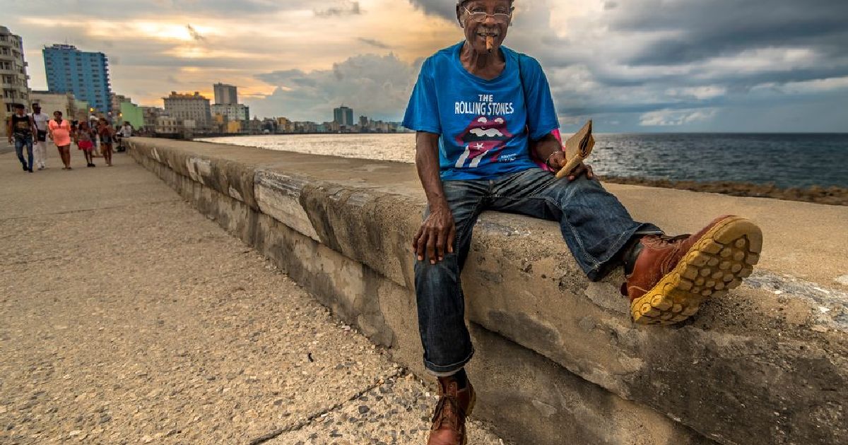 Adam Zaff - Fleeting Moments | LensCulture