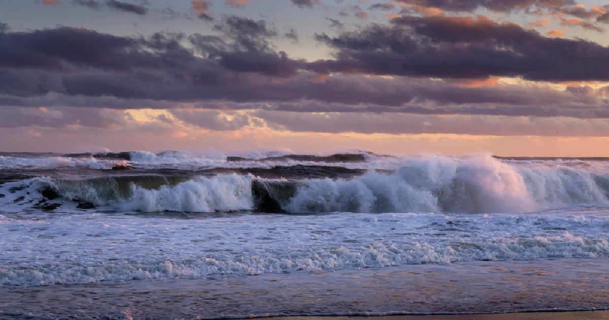Michael Donnelly - The Timeless Sea | LensCulture