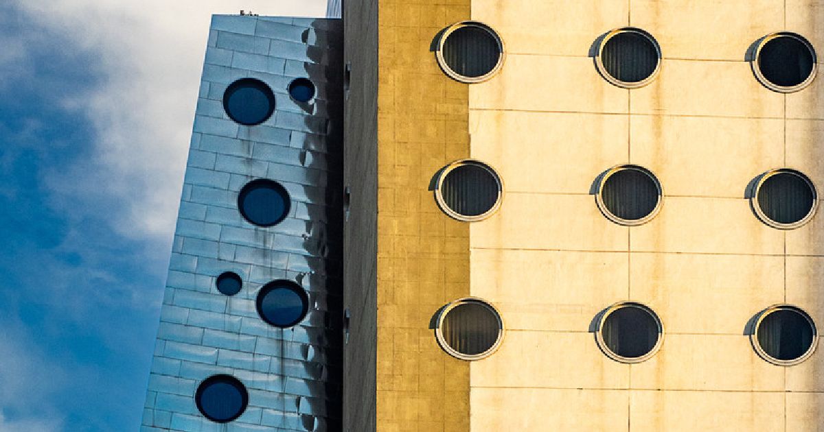 Elizabeth Holmes - Modern-Day Architecture | LensCulture