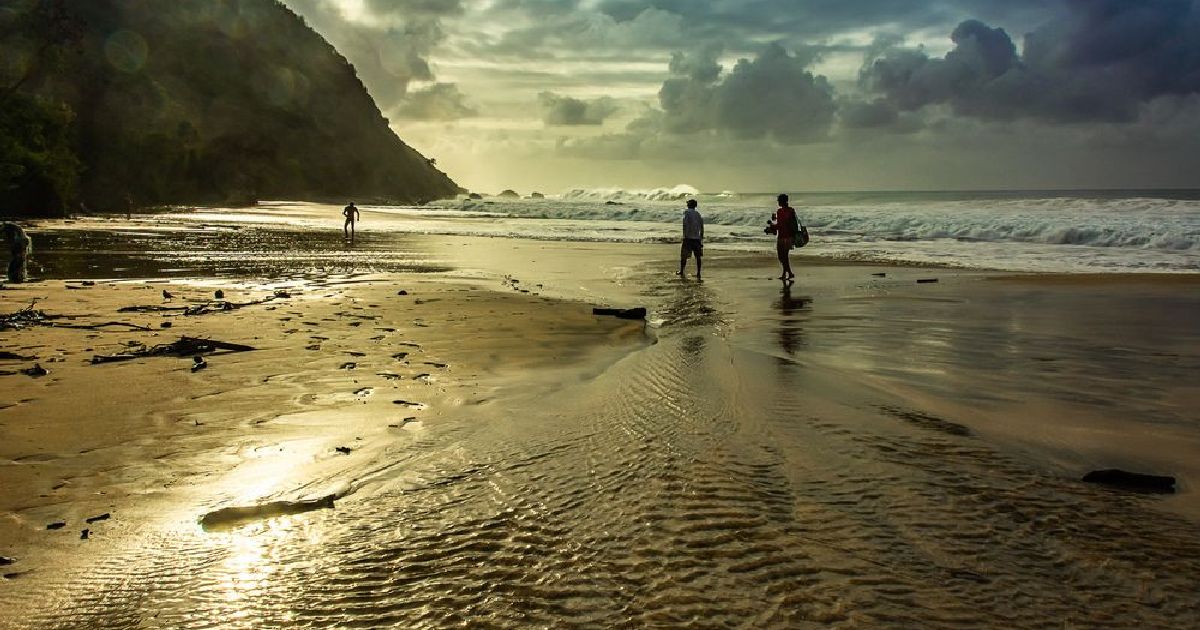 Elizabeth Machado - Beautiful beaches | LensCulture