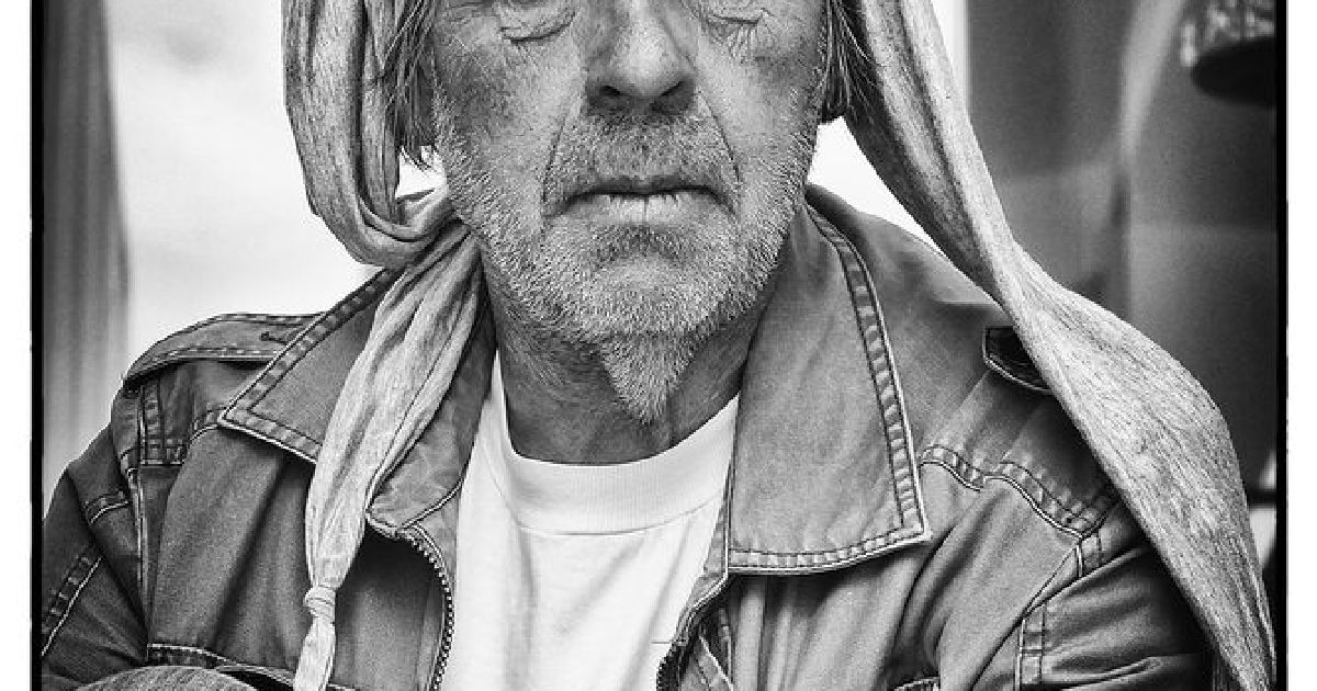 Martin Timmy TREU | Portrait Awards 2022 Entry